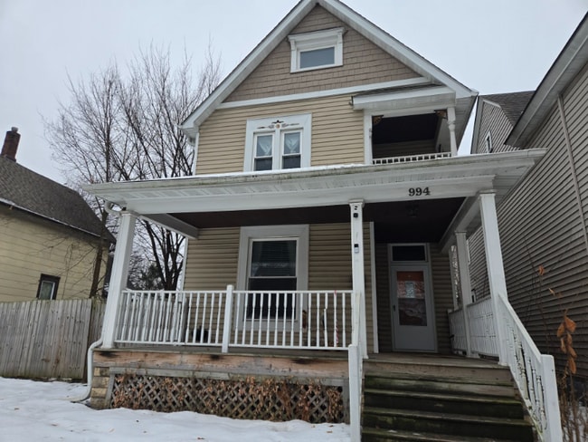 994 Reaney Ave E Off-Campus Housing, Saint Paul, MN
