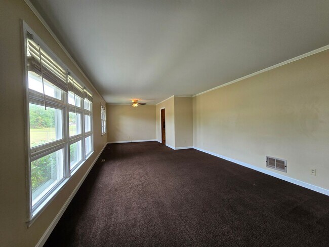 4 bedrooms on a cul-de-sac / Alice Drive S... - House Rental in Sumter ...