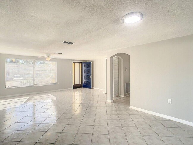 3/2/1 1412 Sq. Ft. home with renovated kit... - House Rental in Port ...