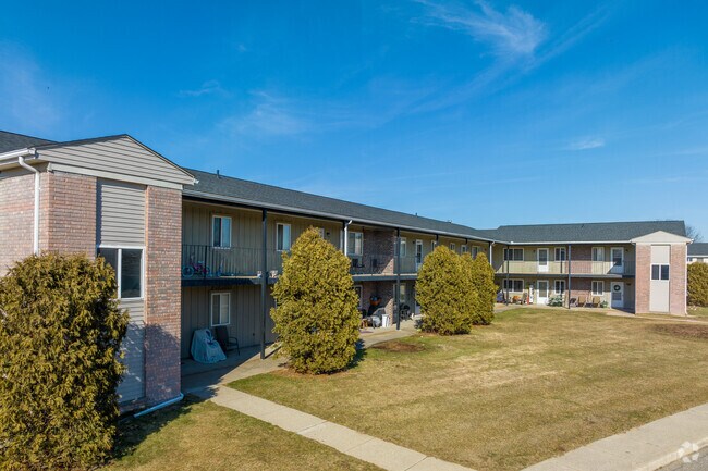 Stoneybrooke Apartments For Rent in Canton, MI | ForRent.com