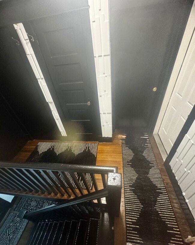 208 Saint Marys Ave Unit 2nd floor Off-Campus Housing, Staten Island, NY