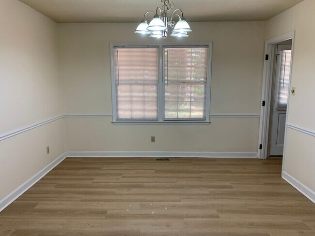 LARGE SPLIT LEVEL BRICK HOME IN NORTH RALE... - House Rental in Raleigh ...