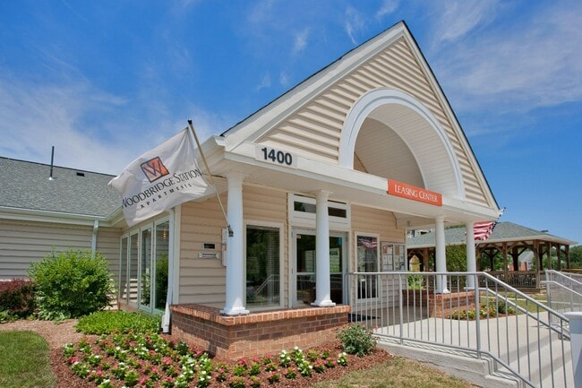 Woodbridge Station Apartments - Woodbridge, VA | ForRent.com