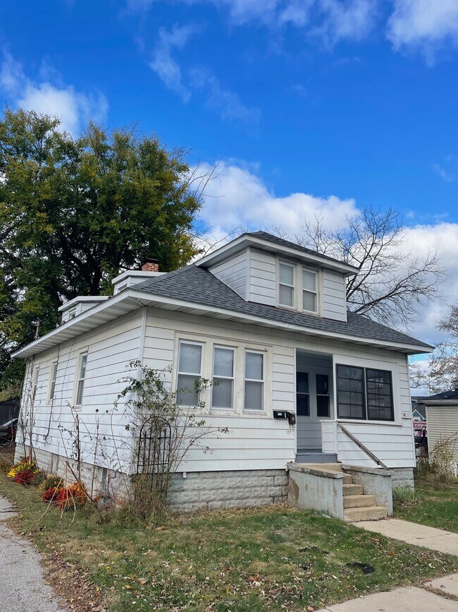 1107 Maple St Unit 1 - House for Rent in Michigan City, IN | ForRent.com