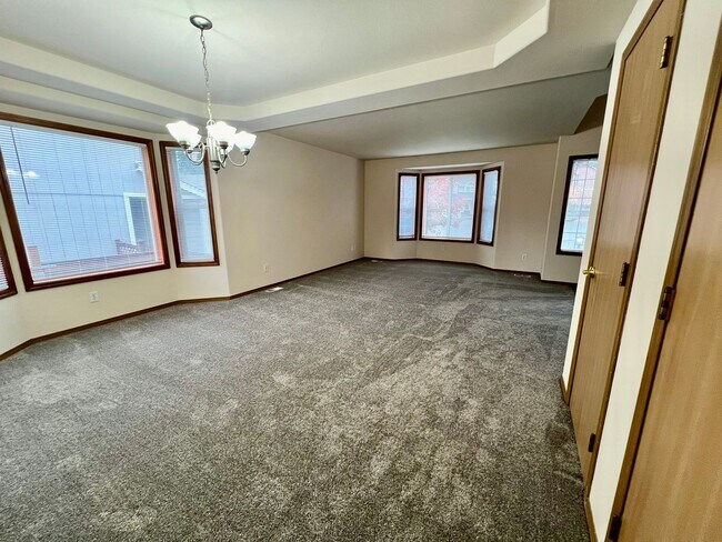 **PENDING**$500 Move In Special** Beautifu... - House Rental in ...