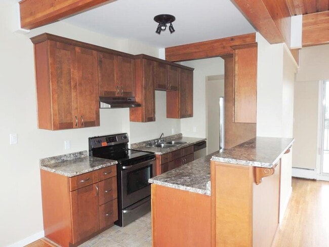 Cedar Tower - Communauté d’appartements à Prince George, BC | ForRent.com