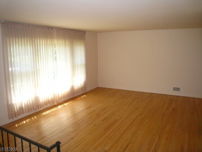 69 Falcon Rd - House Rental in Livingston, NJ | ForRent.com