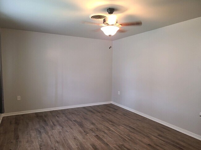 3 Bedroom 2 Bathroom house for rent in Abi... Rental - House Rental in ...