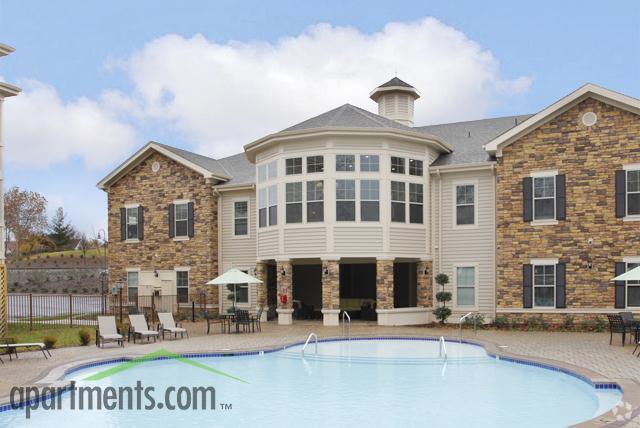 Arden Place Apartments | University of Virginia | Off-Campus Housing Search