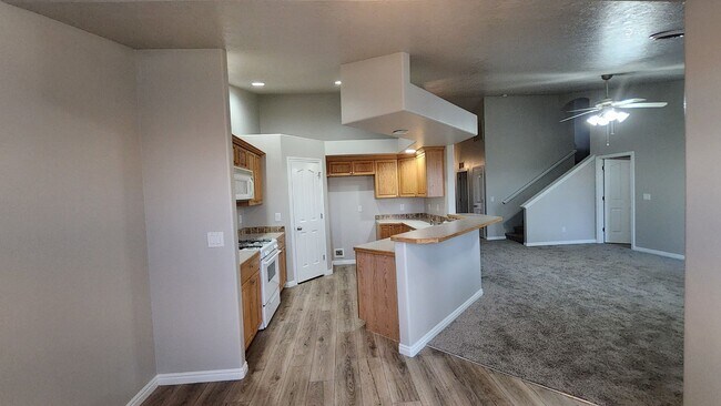 Beautiful home with open floor plan and bo... - House Rental in Nampa ...