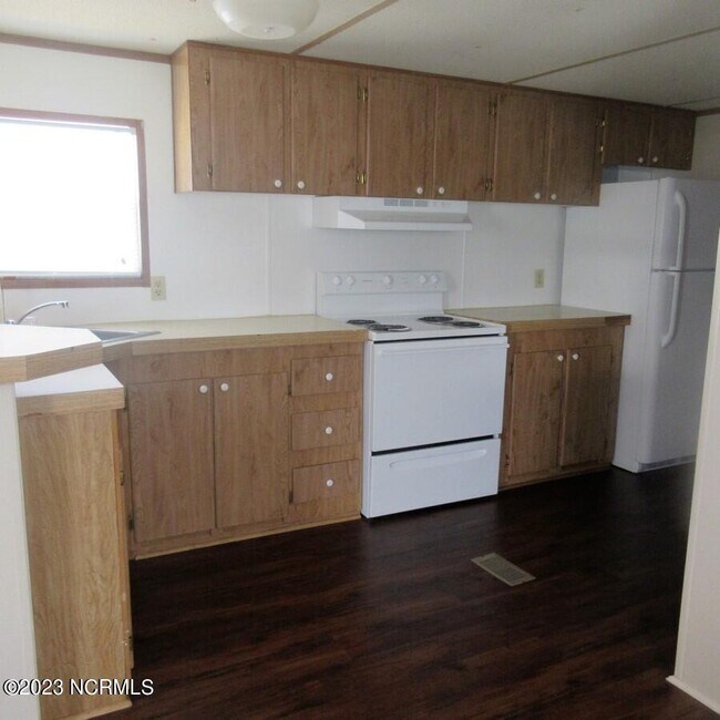 134 Morningside Dr Off-Campus Housing, Jacksonville, NC