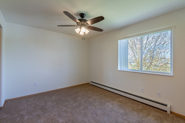 KESTREL RIDGE Apartments - Columbus, WI | ForRent.com