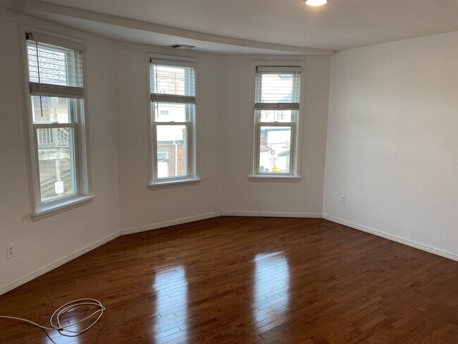 609 Valley Brook Ave Unit 2 - Condo for Rent in Lyndhurst, NJ | ForRent.com