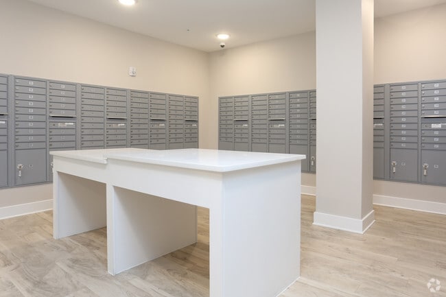 Park Rowe Apartments - Perkins Rowe - Baton Rouge, LA | ForRent.com