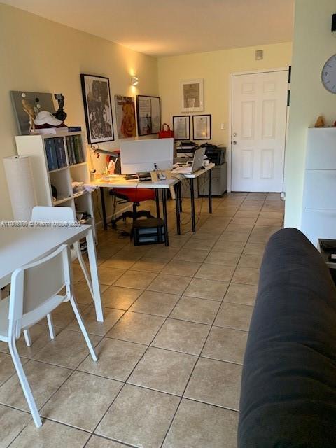 9493 SW 76th St Condo Unit L4 - Condo for Rent in Miami, FL | ForRent.com