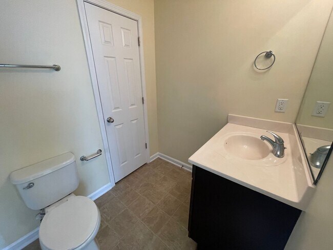 A beautiful home with 3 bedrooms Rental For Rent in Greensboro, NC ...