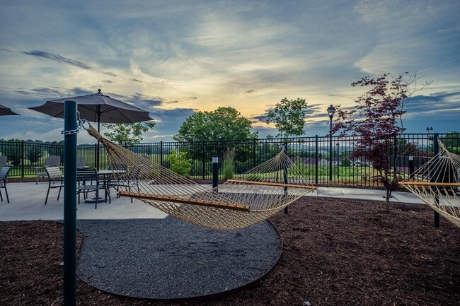 Foxridge Apartment Homes | Virginia Tech | Off-Campus Housing Search