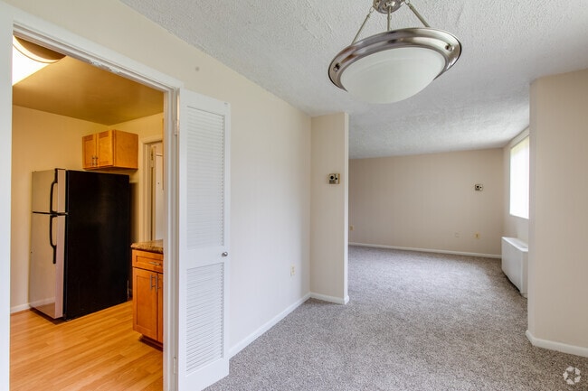 Summit Hills Apartments - Silver Spring, MD | ForRent.com