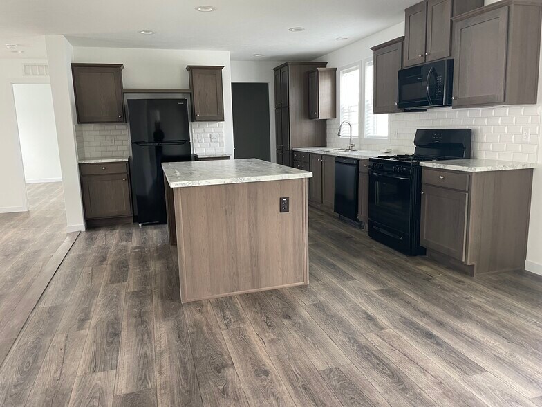 326 White Oak Ln - House for Rent in Whittaker, MI | ForRent.com