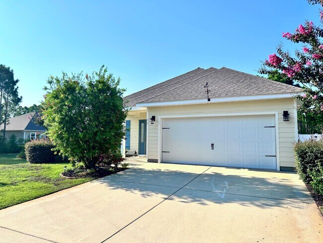 Must See This 3B/2B home in the Gated Comm... - House Rental in Santa ...