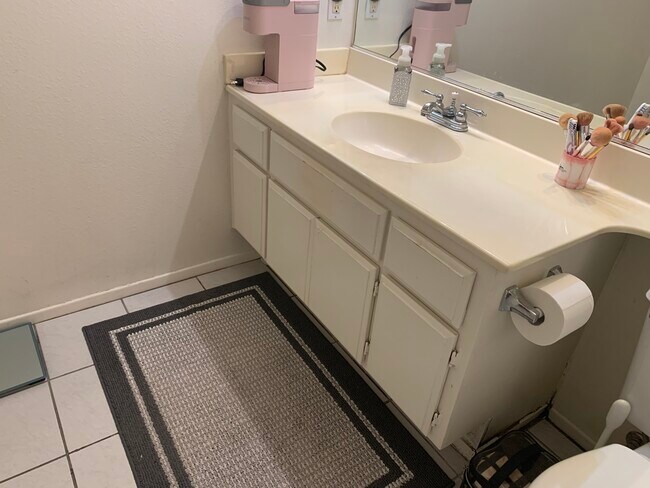 82 Magellan Aisle Unit guest room - Condo for Rent in Irvine, CA ...