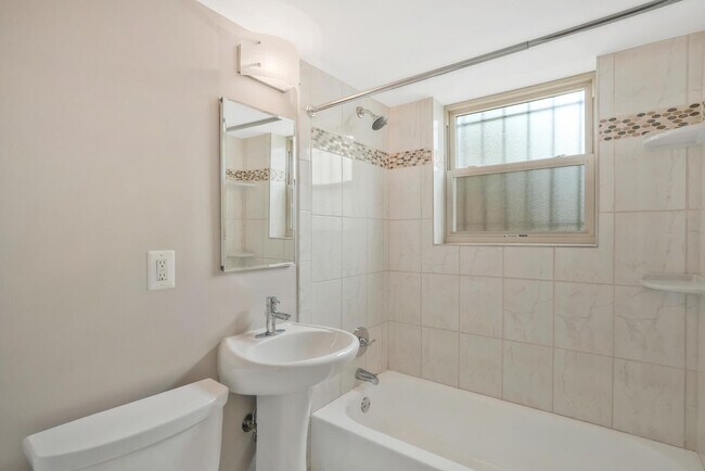 2900 Pomeroy Rd SE Condo Unit NEW Parkchester - Condo for Rent in ...