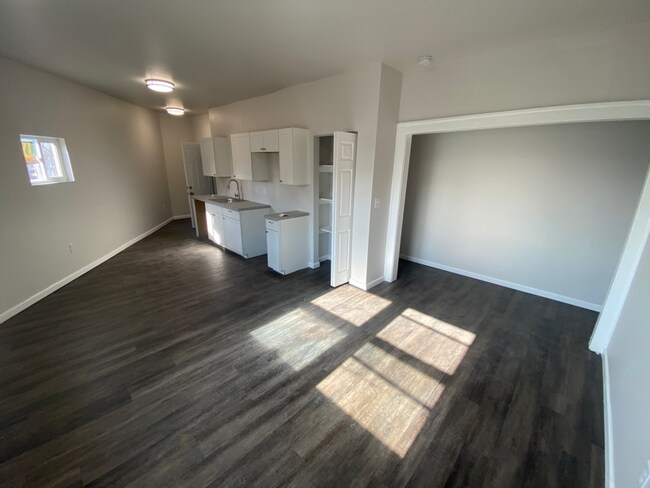 576 E Fall Creek Pkwy N Dr Apartment Unit 2 - Indianapolis, IN ...