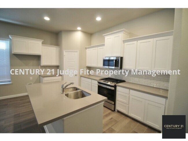 New construction, NEVER BEEN LIVED IN 3/2/... - House Rental in ...