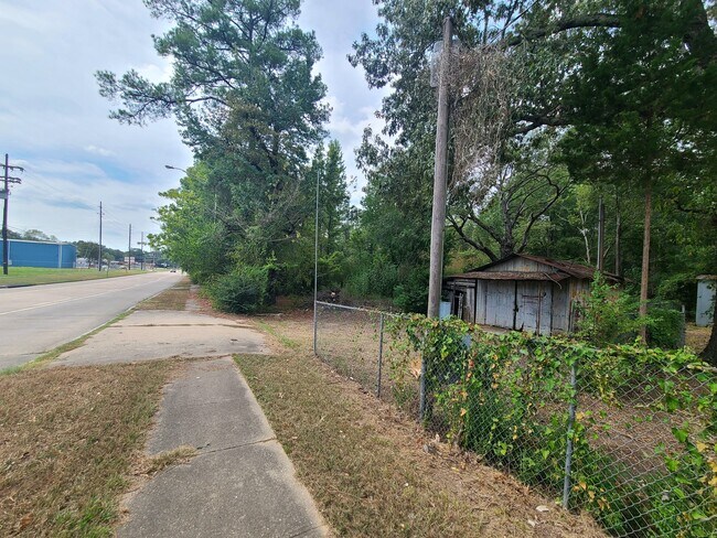 1801 Shady Ln Rental - House Rental in Shreveport, LA | ForRent.com