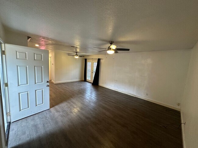 Updated HalfPlex Ready To Move In House - House Rental in Stockton, CA ...