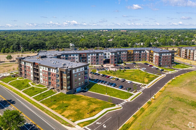 Lyra Apartments For Rent in Coon Rapids, MN | ForRent.com