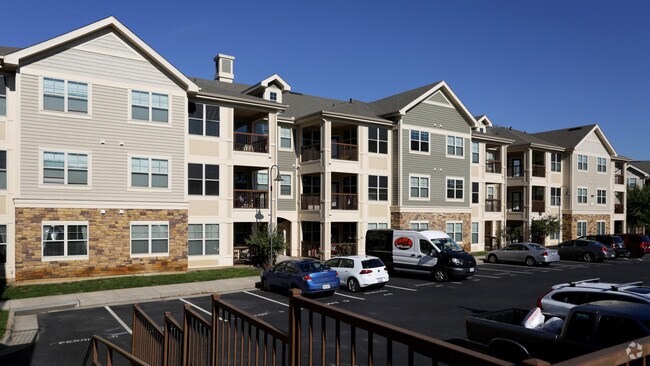 Arden Place Apartments | University of Virginia | Off-Campus Housing Search