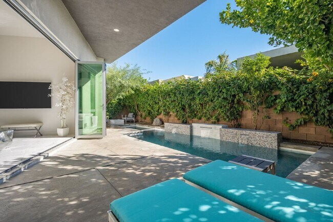 Luxury Modern Stunning House. Gustavo Lope... - House Rental in Palm ...