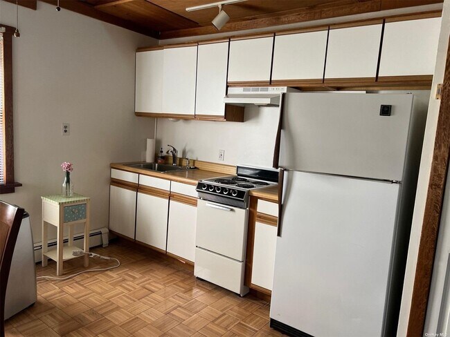 12 Main St Apartment For Rent in East Setauket, NY | ForRent.com