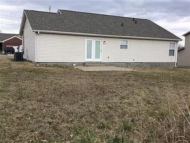 3Bedroom 2Bath 1Car - House Rental in La Vergne, TN | ForRent.com