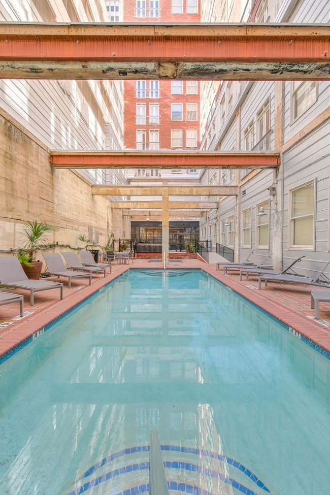 Interurban Building Apartments For Rent in Dallas, TX | ForRent.com