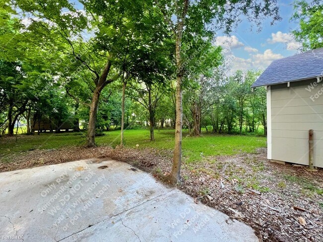 3 br, 2 bath House - 4101 W Pear St Rental For Rent in Pearland, TX ...