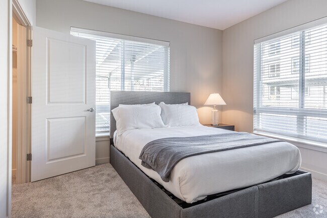 Fox Ridge Apartments - Troutdale, OR | ForRent.com