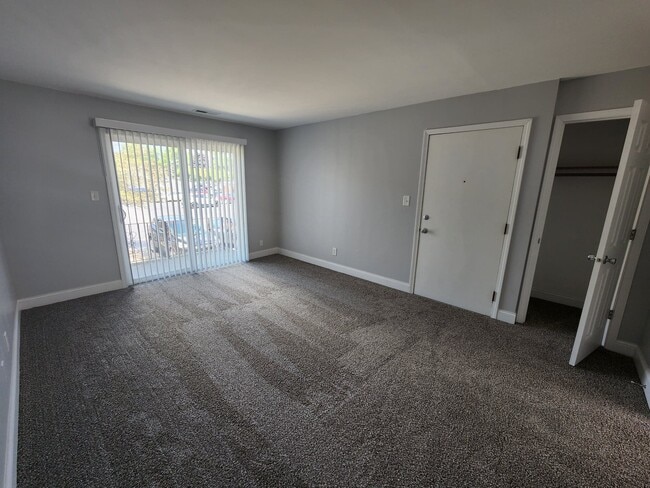 2100 N Main St Apartments - Crown Point, IN | ForRent.com