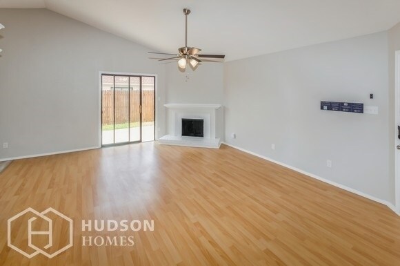 NOW AVAILABLE! 6801 Old Stone Dr, Fort Wor... - House Rental in Fort ...