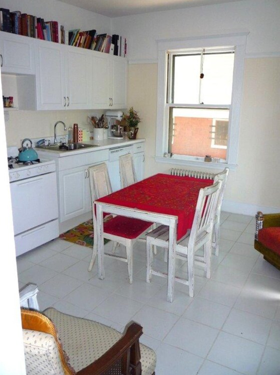 81 College Ave Apartamentos Unidad 1R - Somerville, MA | ForRent.com