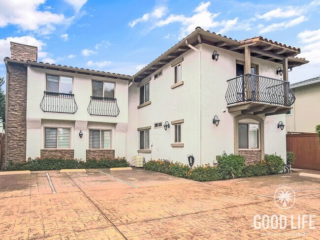 Gorgeous 2B/1.5BA Condo in the Heart of Normal Heights! Unit 5 Off ...