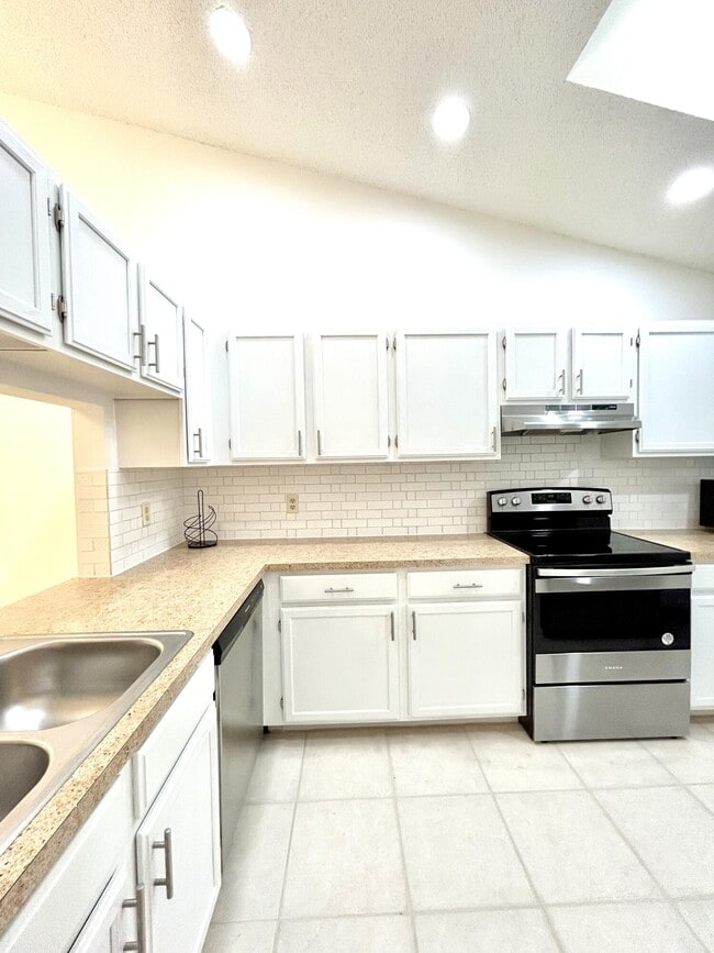 2320 Old Germantown Rd Condo Unit 202 - Condo for Rent in Delray Beach ...