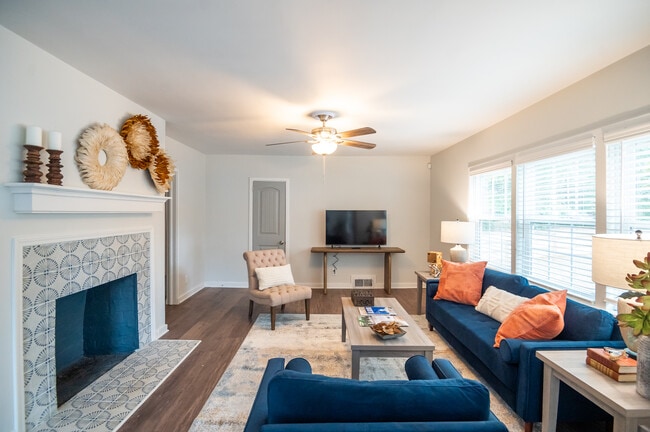 The Vue on Ross Apartments | Auburn University | Off-Campus Housing Search