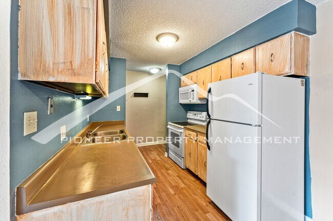 Gorgeous Condo with Central AC and Balcony Unit 303 - Condo for Rent in ...