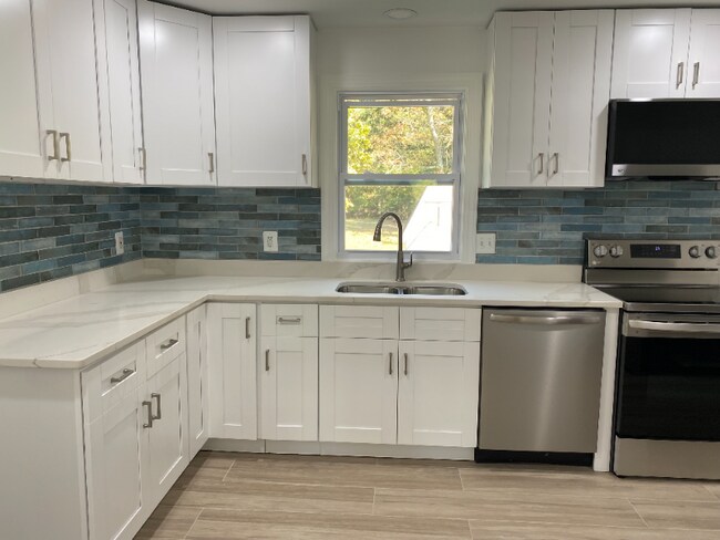 6925 Hargrove Pl - House Rental in Indian Head, MD | ForRent.com