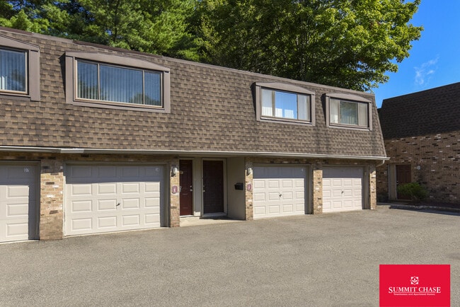 Summit Chase Apartments For Rent in Endicott, NY | ForRent.com