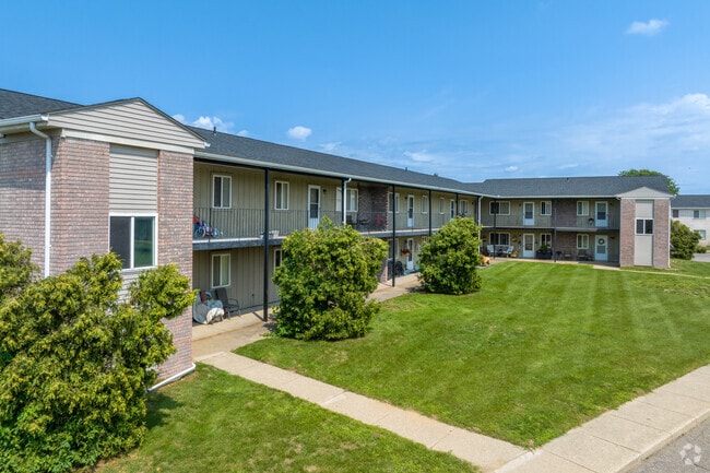 Stoneybrooke Apartments - Canton, MI | ForRent.com