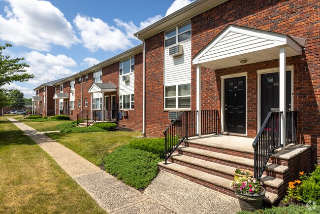 Pleasant View Gardens Apartments For Rent in Piscataway, NJ | ForRent.com