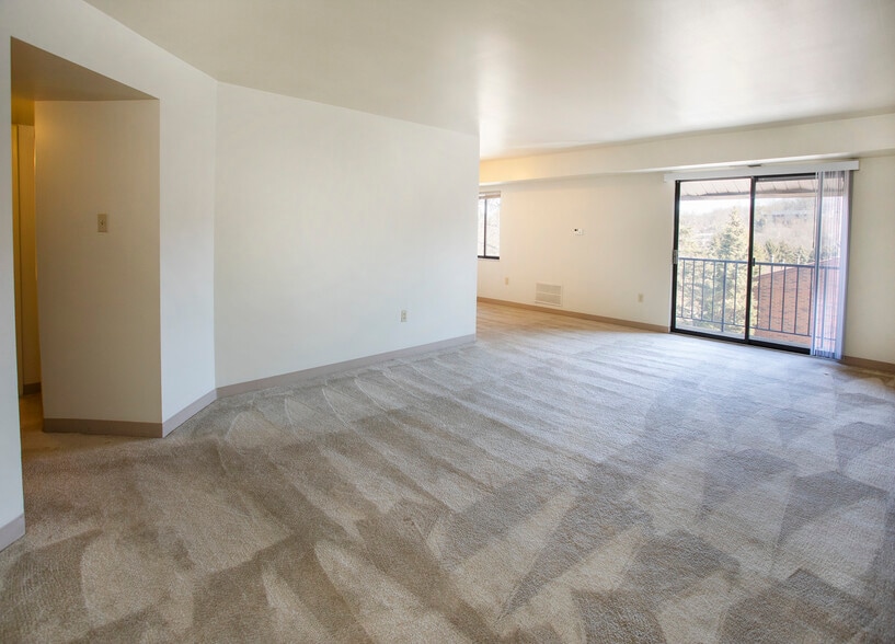 Waterfront Apartments for Rent in Forest Hills PA - 30 Apartments ...